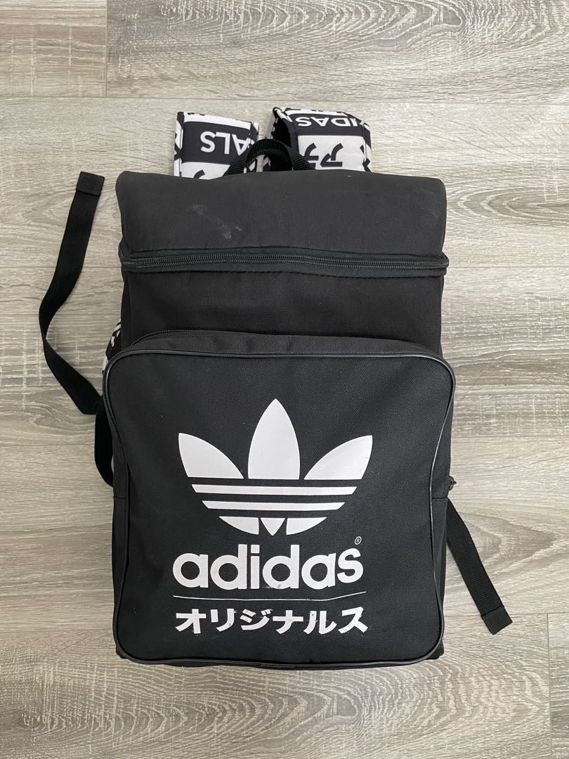 Adidas Backpack 日版 背囊, 男裝, 袋, 背包 - Carousell