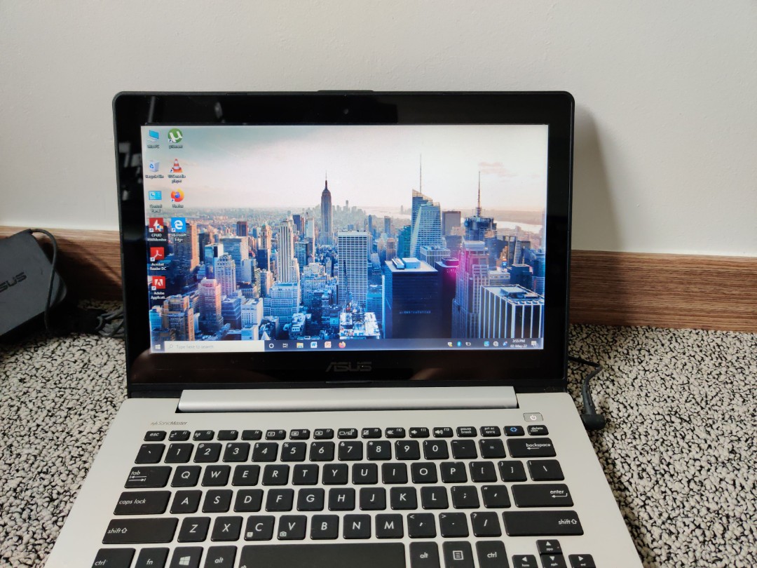 ASUS Laptop R303C, Computers & Tech, Laptops & Notebooks on Carousell