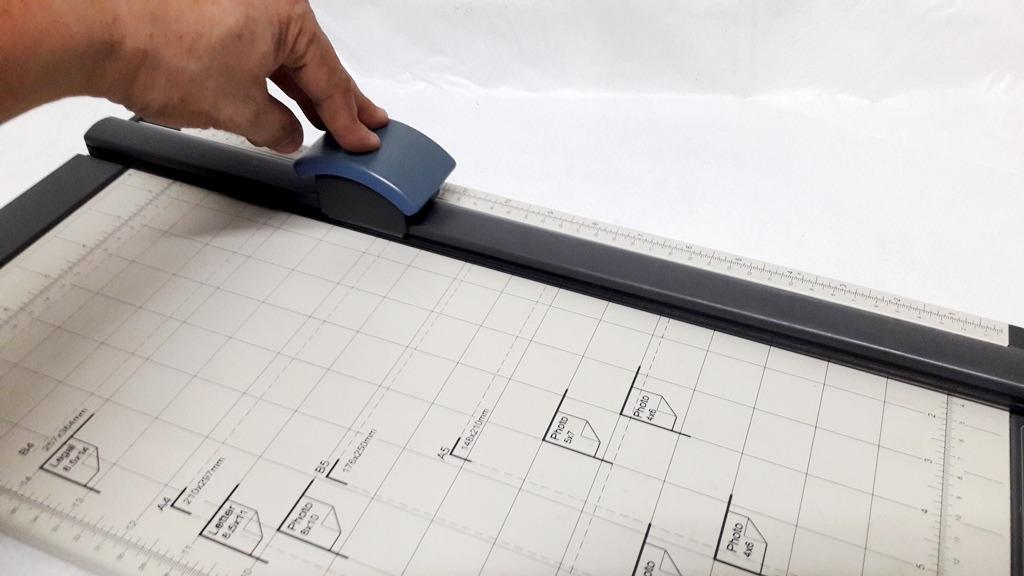 CARL Disk Cutter DC-218, Hobbies & Toys, Stationary & Craft, Craft ...