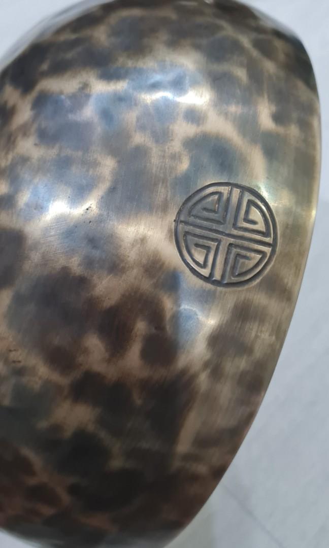 Handmade Super Full Moon Singing Bowl, Hobbies & Toys, Music & Media ...