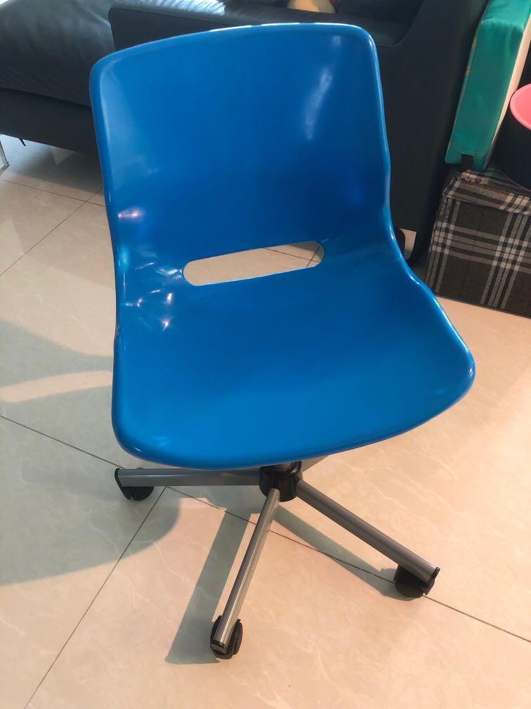 IKEA 北歐 電腦 轉椅 Rotation chair, 傢俬＆家居, 傢俬, 椅子 - Carousell