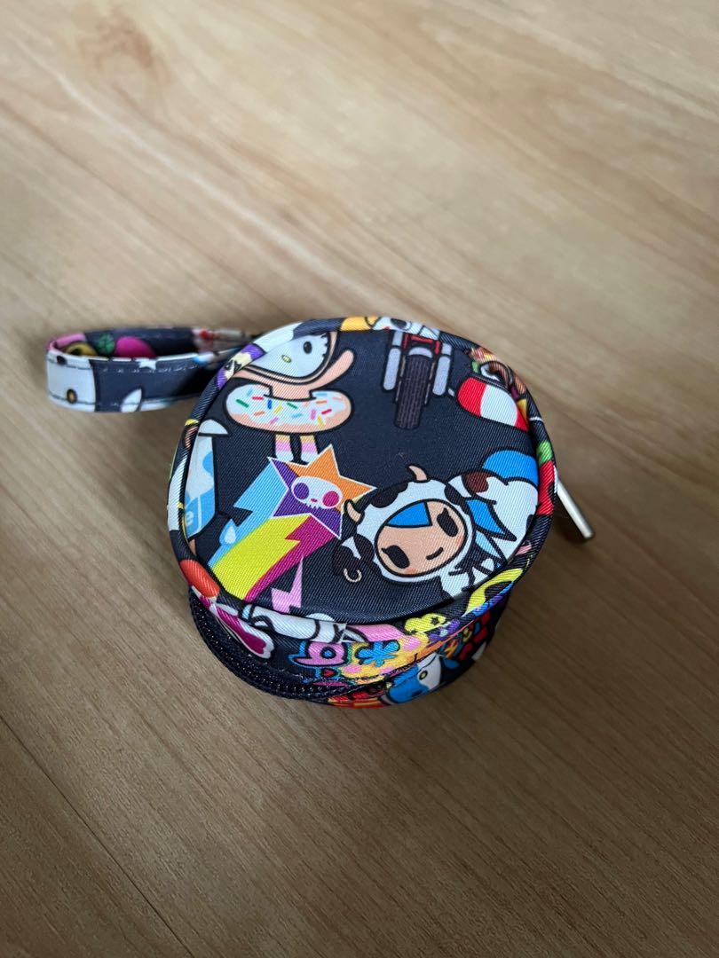 Jujube Dream World Paci Pod, Babies & Kids, Going Out, Diaper Bags ...