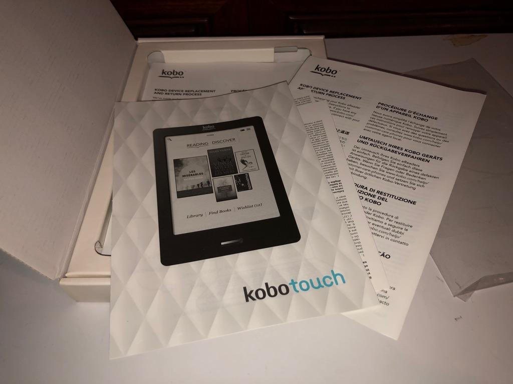 Kobo Touch N905C Certified Refurbished 電子書閱讀器 Kindle Readmoo MooInk, 手提電話, 電子書閱讀器 - Carousell