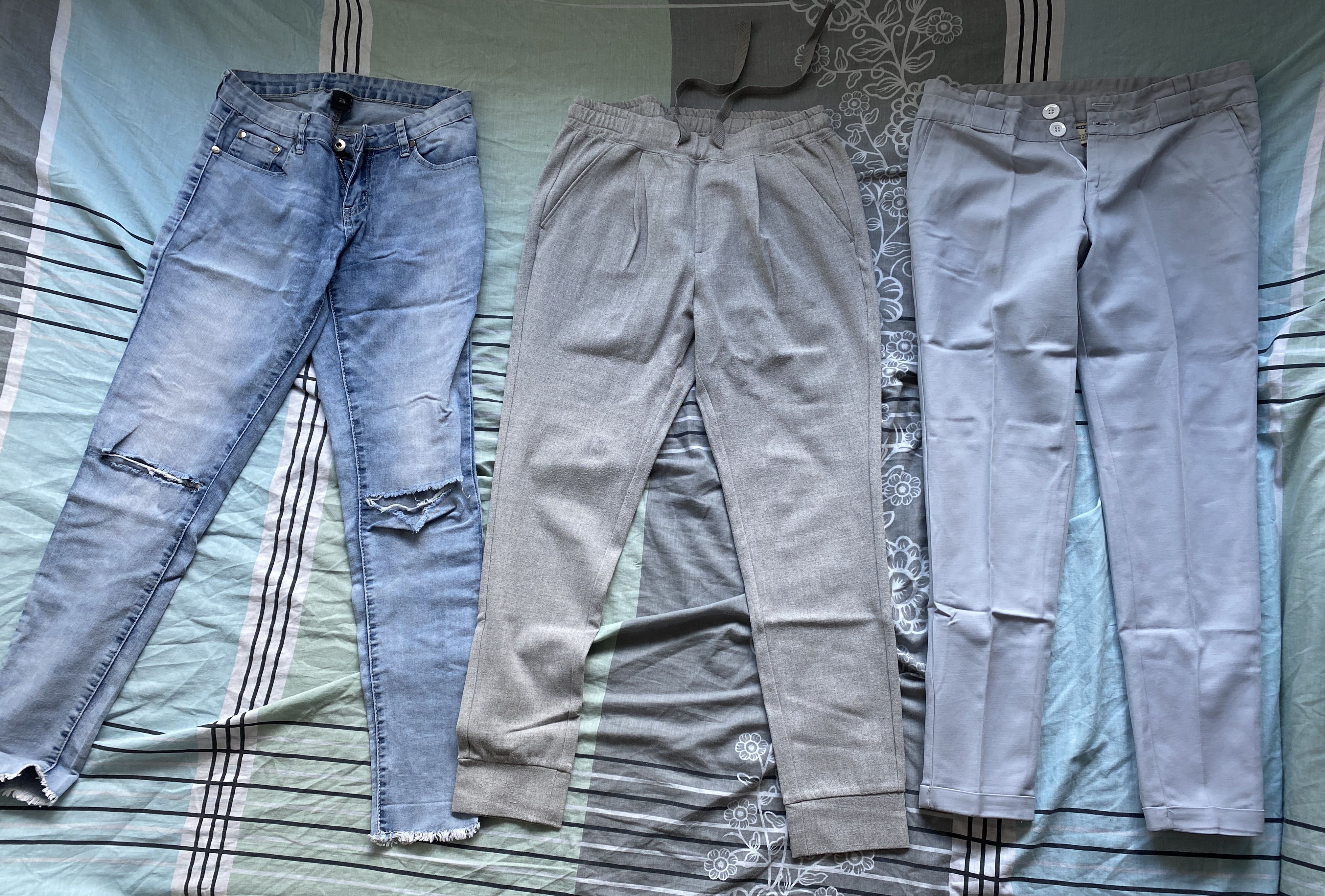 Light colored pants, Women's Fashion, Bottoms, Jeans on Carousell