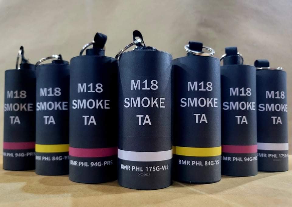 M18 Colored Smoke TA, Sports Equipment, Other Sports Equipment and ...