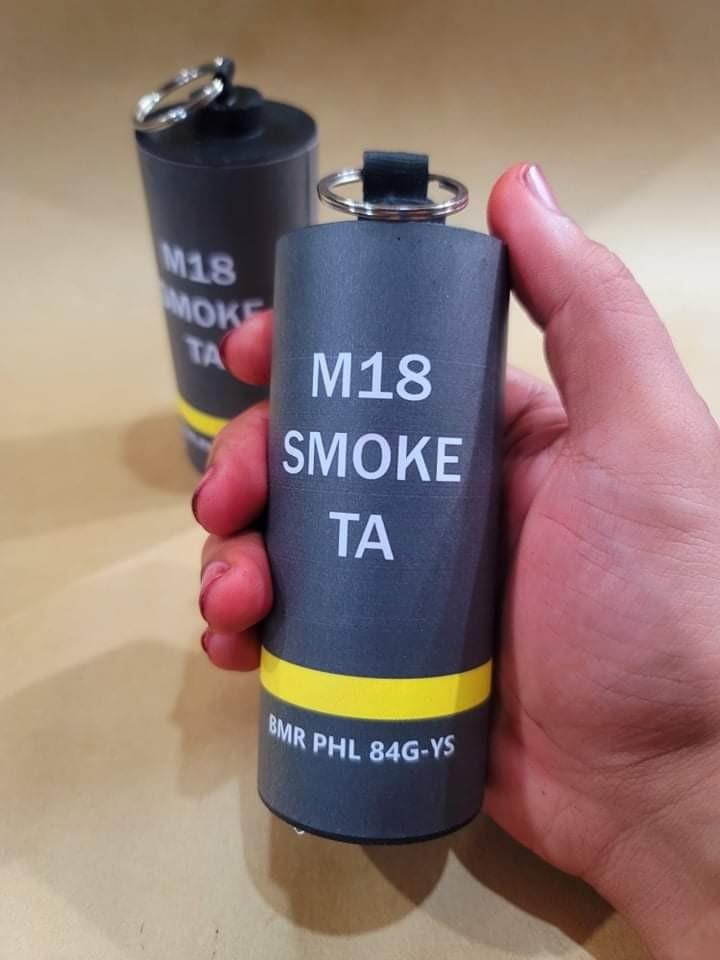 M18 Colored Smoke TA, Sports Equipment, Other Sports Equipment and ...