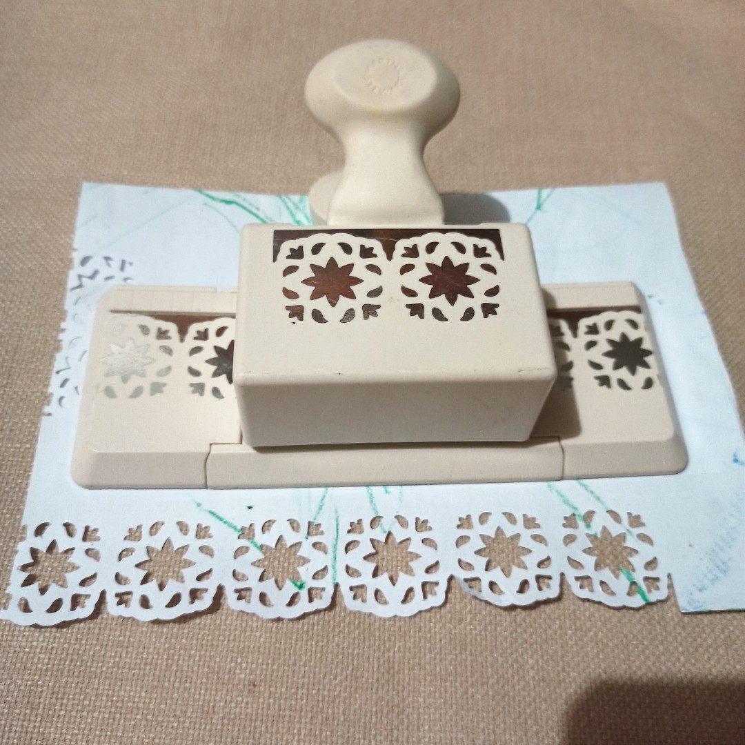 Martha Stewart decorative edge puncher, Hobbies & Toys, Stationary ...