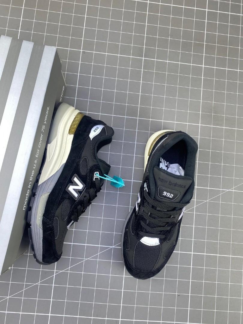 New Balance M992, 男裝, 鞋, 波鞋 - Carousell