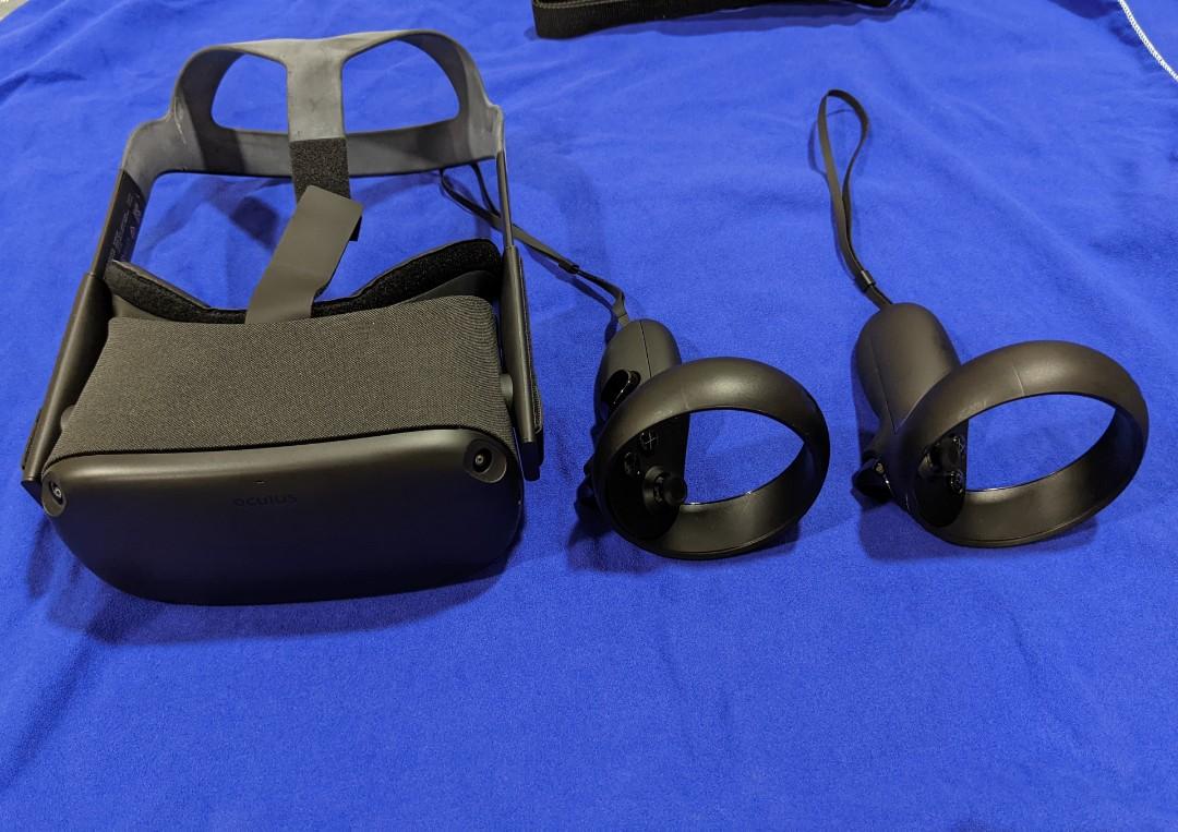 Oculus Quest Original 64 GB with carry case, Video Gaming, Gaming ...