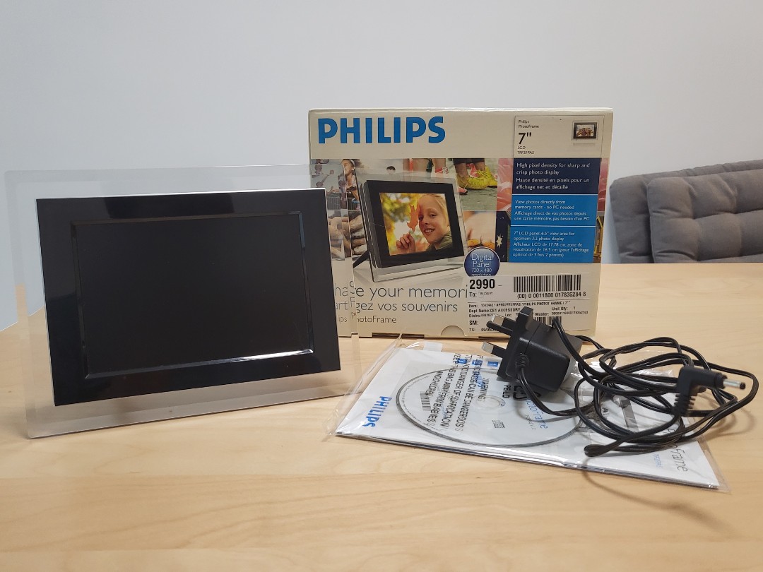 Philips PhotoFrame™ 7" 飛利浦電子相框, 電腦＆科技, 電腦周邊及配件, 其他 - Carousell