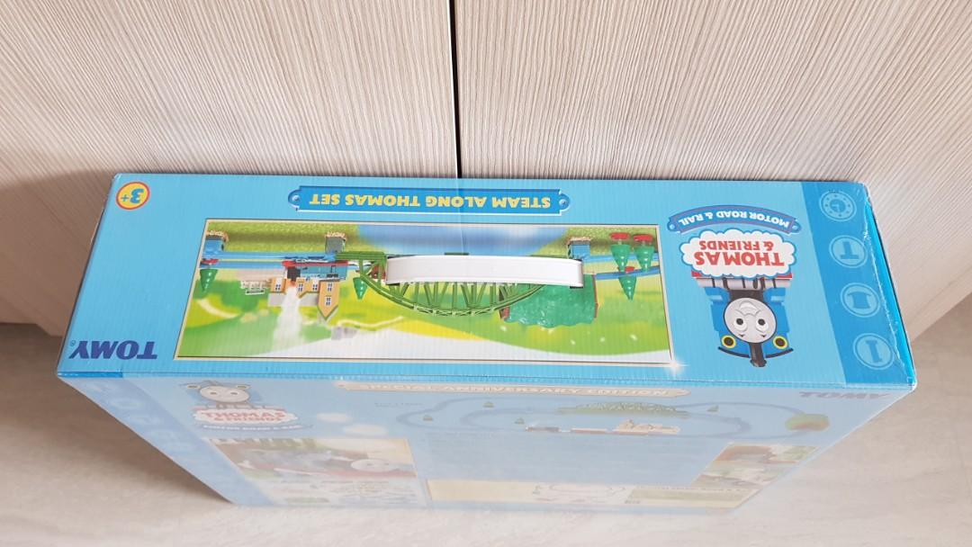 (SALE!) TAKARA TOMY - THOMAS & FRIENDS - STEAM ALONG THOMAS SET ...