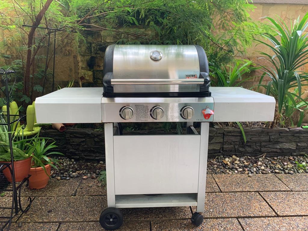 Swiss Grill 3 burner BBQ with 12kg gas bottle, TV & Home Appliances ...