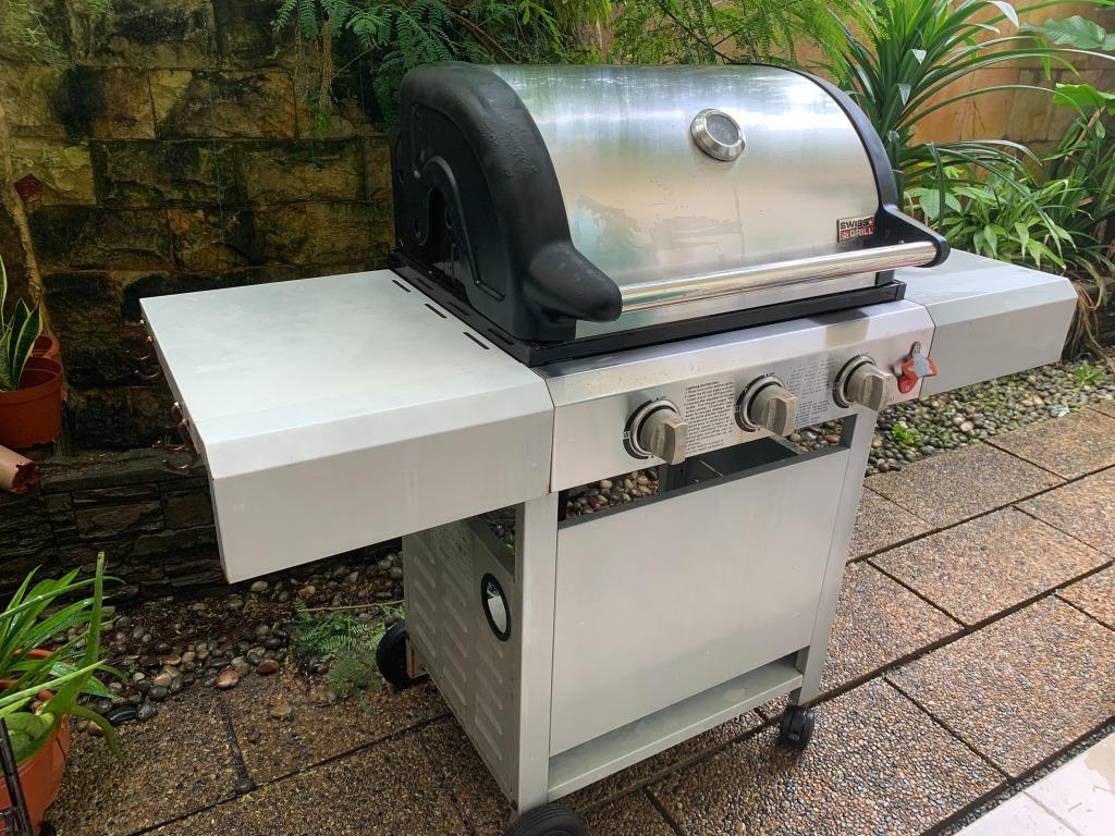 Swiss Grill 3 burner BBQ with 12kg gas bottle, TV & Home Appliances ...