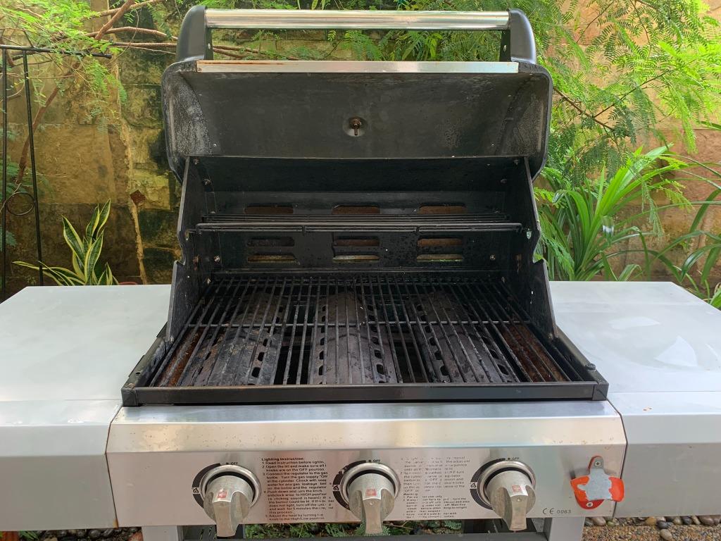 Swiss Grill 3 burner BBQ with 12kg gas bottle, TV & Home Appliances ...