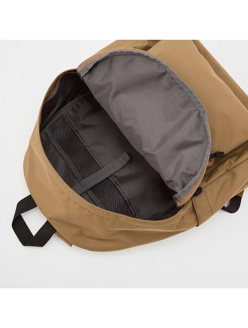 UNIQLO Backpack, Men's Fashion, Bags, Backpacks on Carousell