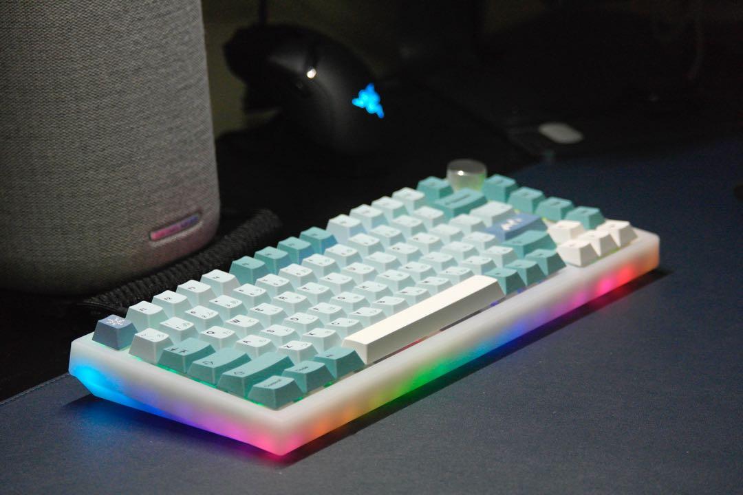 [FAST DEAL] Barebone White Feker iK75 Keyboard (75V3), Computers & Tech ...