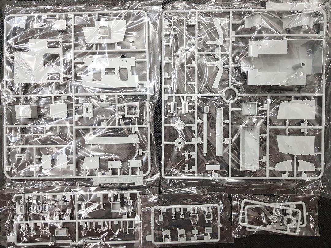 1/35 #6357 Dragon German Tank Destroyer 10.5cm K. Pz. Sfl. IVa "Dicker ...