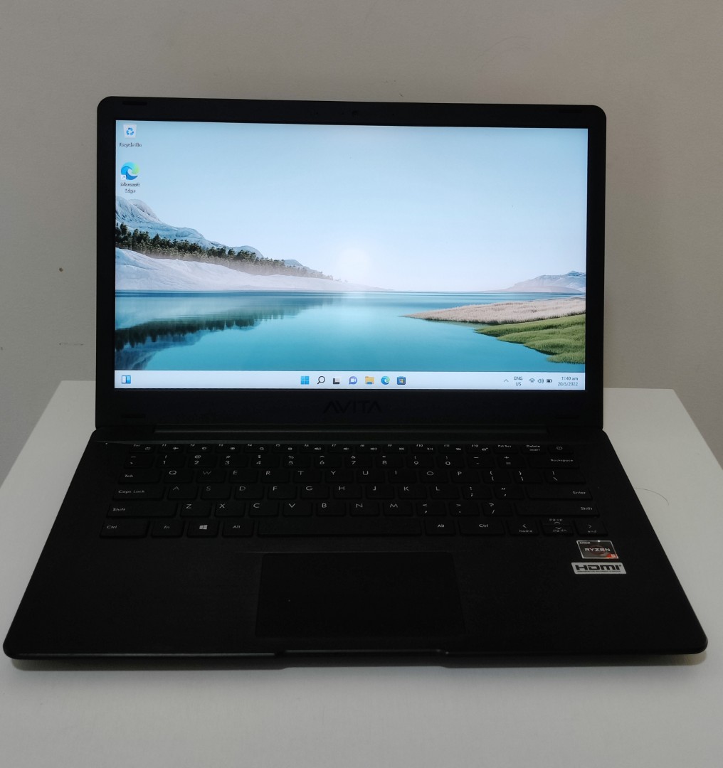 AMD laptop Ryzen ultrabook slim lightweight 14 inch FHD IPS Avita Liber ...