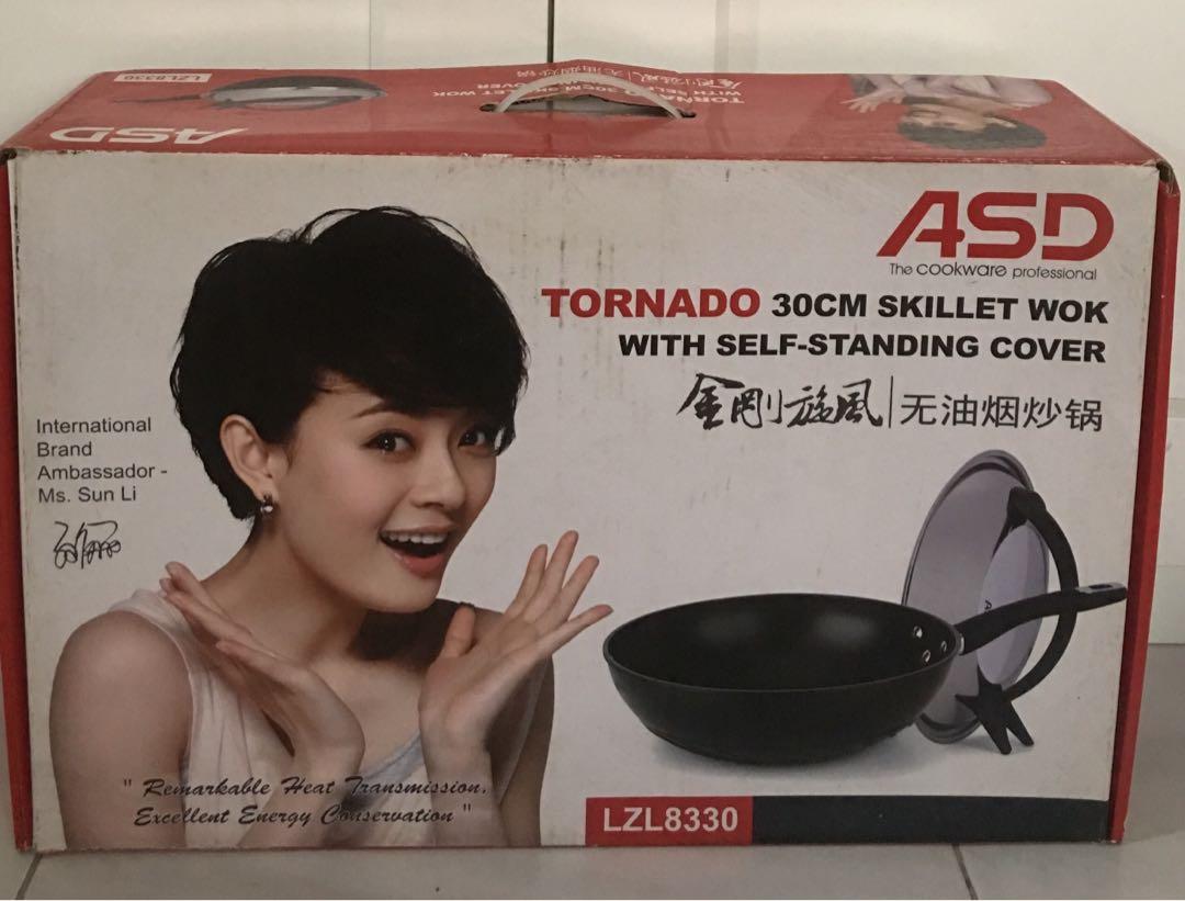 ASD Tornado 30 cm Skillet Wok, Furniture & Home Living, Kitchenware ...