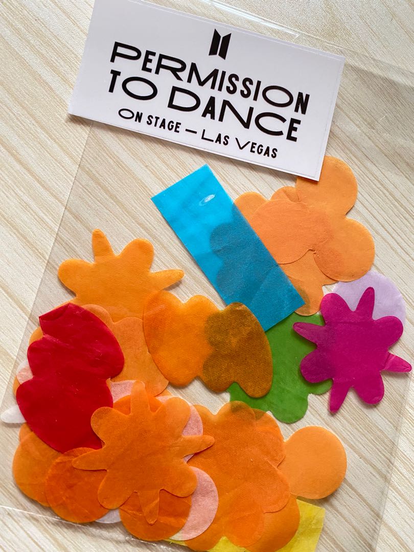 BTS Las Vegas Concert confetti, Hobbies & Toys, Memorabilia ...