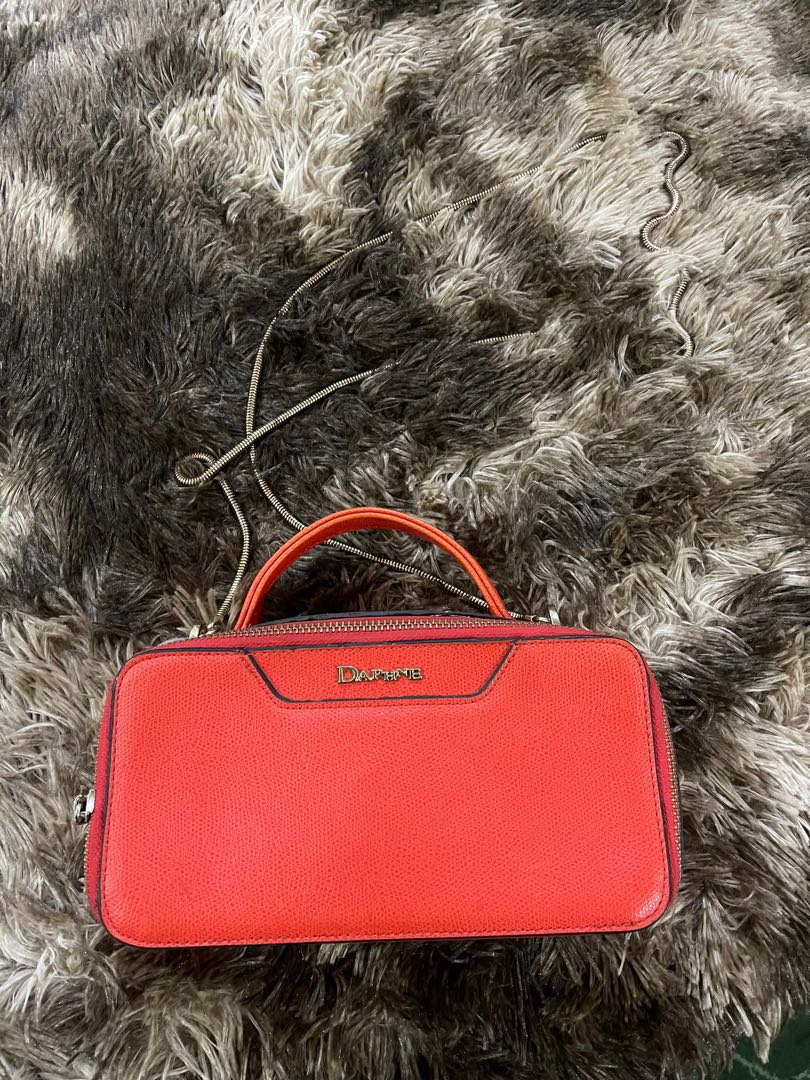 Daphne Camera Bag, Women's Fashion, Bags & Wallets, Cross-body Bags on ...