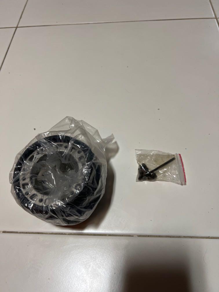 Momo boss kit, Car Accessories, Accessories on Carousell