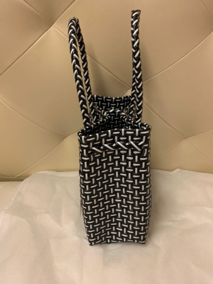 Plastic straw handicrafts bag, Women's Fashion, Bags & Wallets, Tote ...