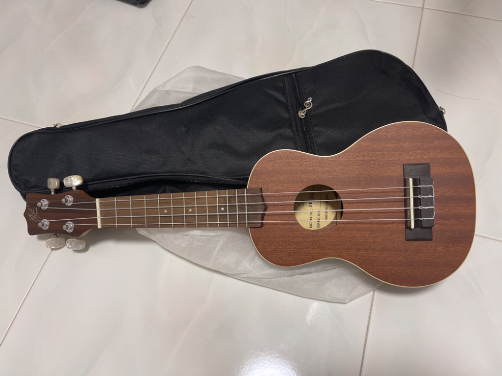 Ukulele, Hobbies & Toys, Music & Media, Musical Instruments on Carousell