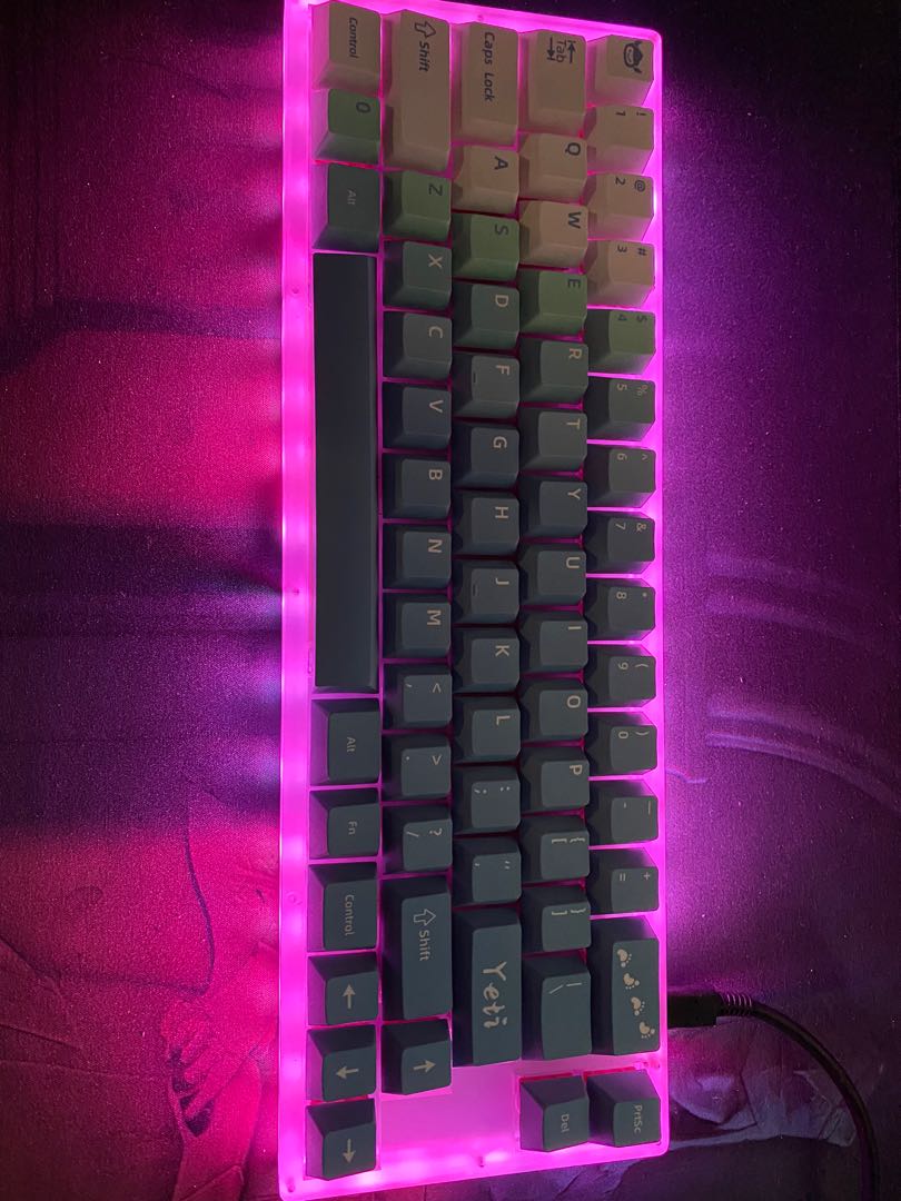 Yc66 Custom 65% acrylic keyboard, Computers & Tech, Parts & Accessories ...