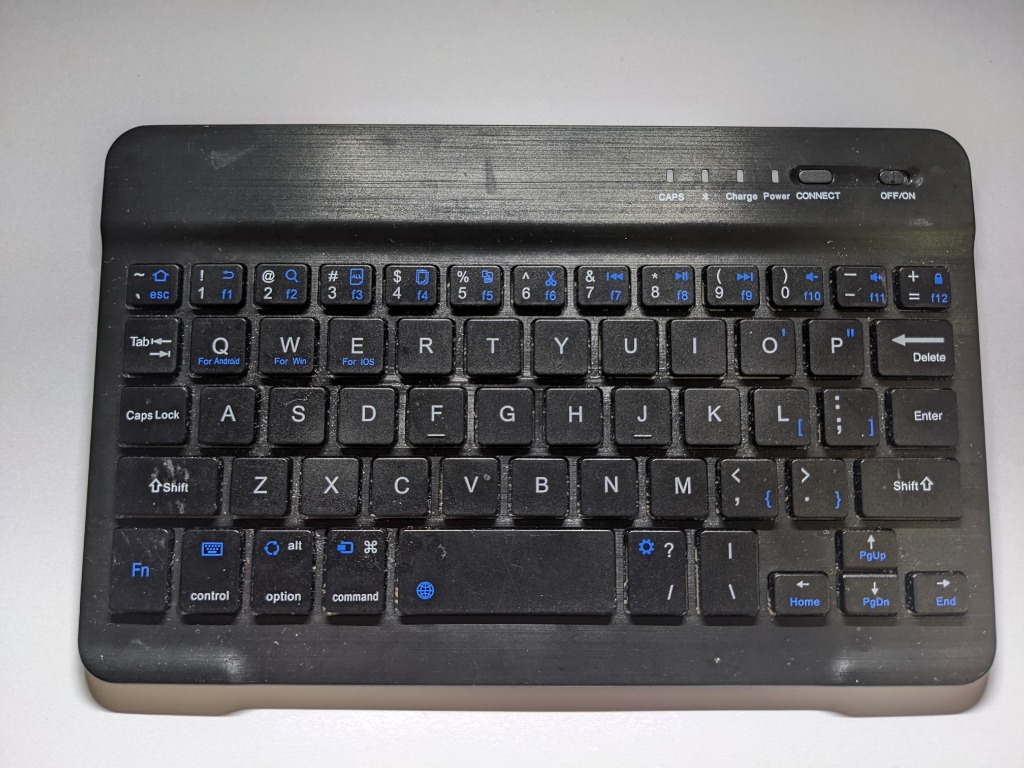 藍牙迷你鍵盤 bluetooth mini keyboard, 電腦＆科技, 電腦周邊及配件, 電腦鍵盤及相關產品 - Carousell