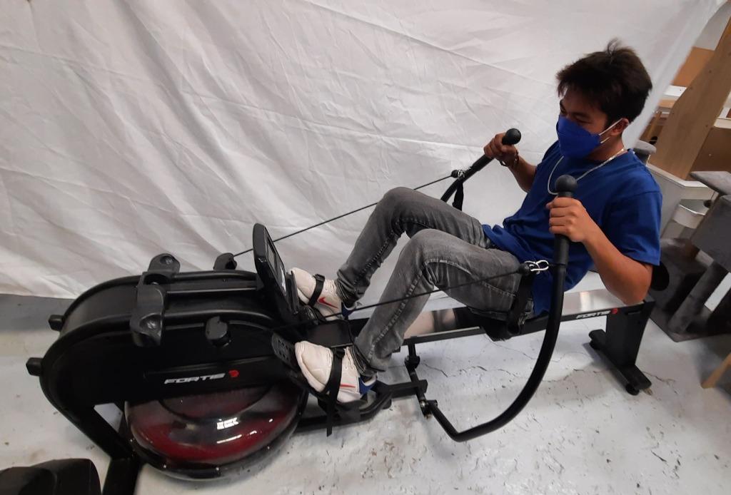 Fortis Water Resistance Full Motion Rowing Machine, Sports Equipment ...