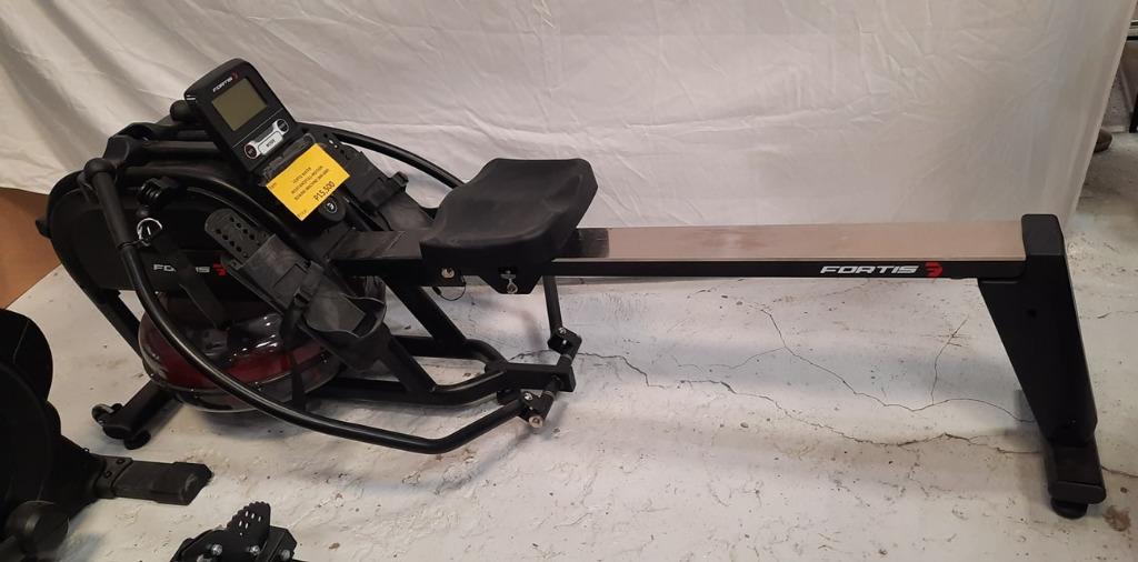 Fortis Water Resistance Full Motion Rowing Machine, Sports Equipment ...