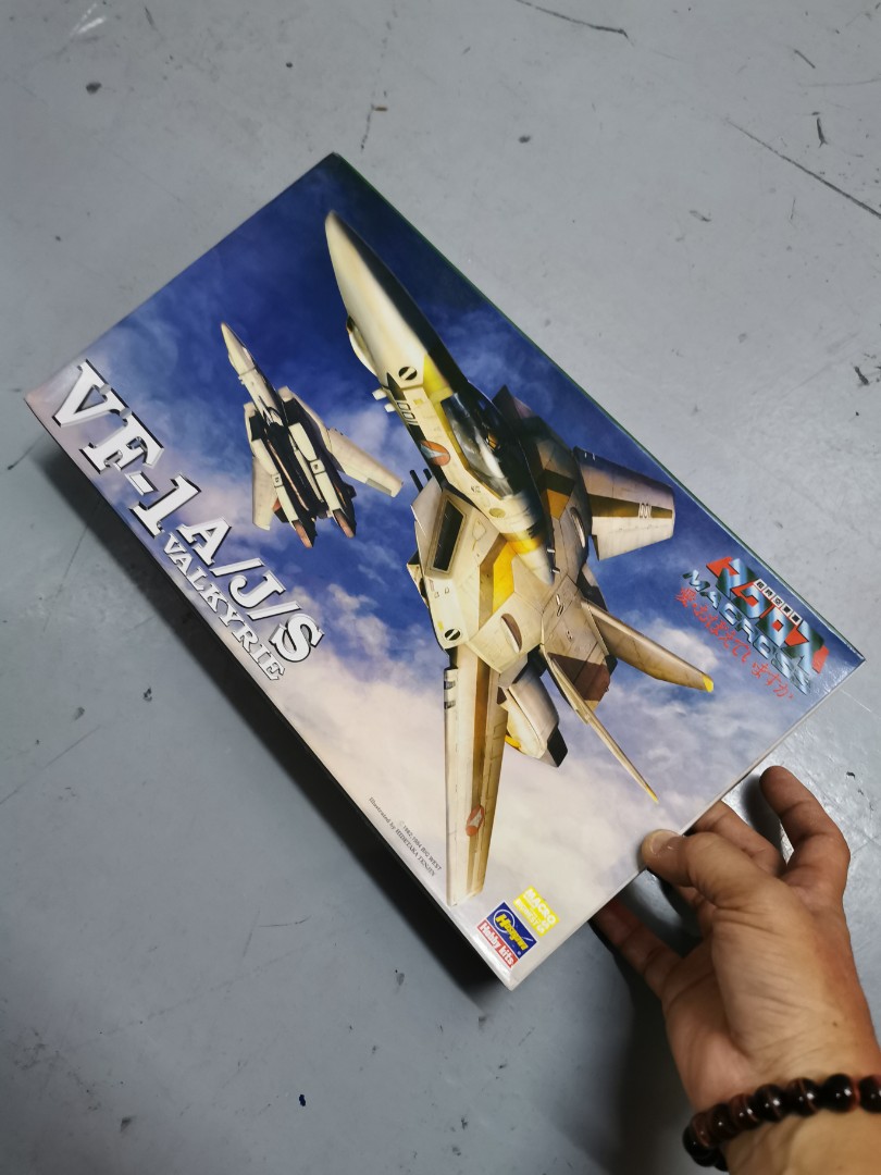 Hasegawa 1/72 MACROSS VF-1A/J/S Valkyrie (Plastic model), Hobbies & Toys, Toys & Games on Carousell