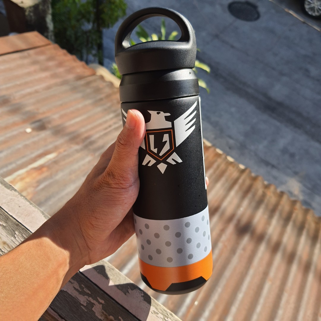 ORIGINAL Apex Legends Phoenix Kit Tumbler 500ml, Furniture & Home ...
