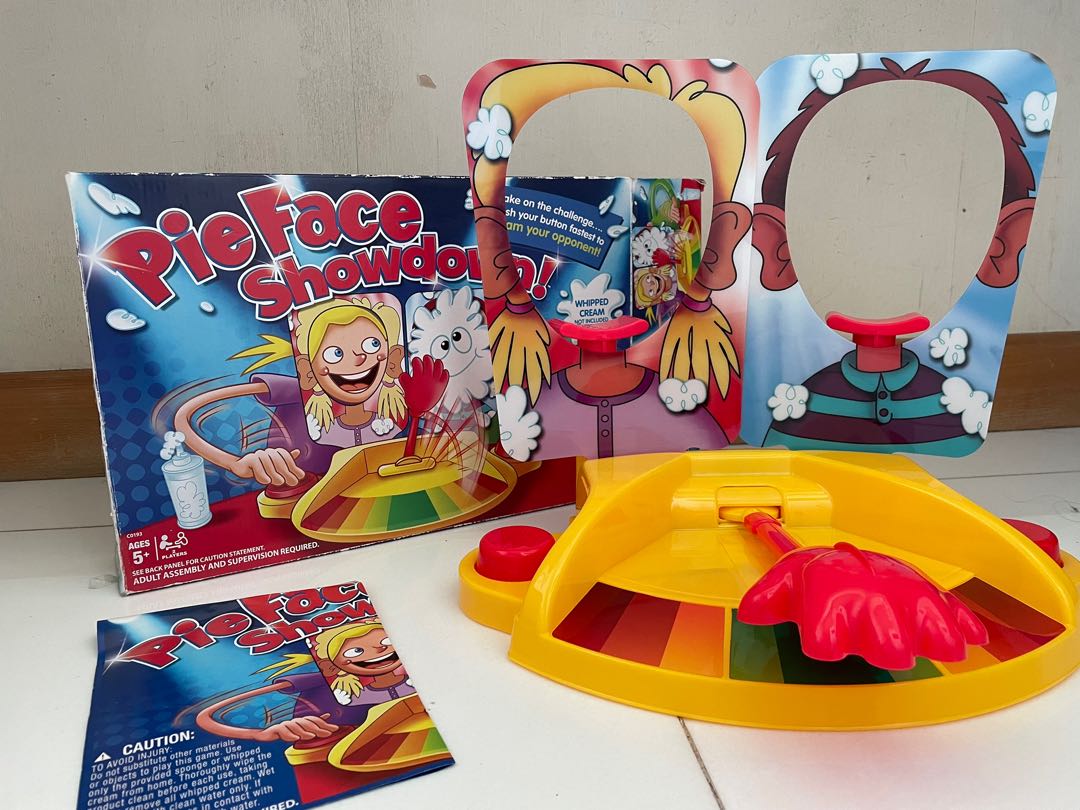 急放！派對遊戲Pieface showdown, 興趣及遊戲, 玩具 & 遊戲類 - Carousell