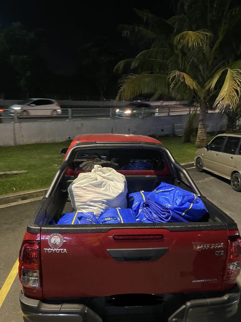 Pindah Baju terpakai bundle berguni-guni, Services, Home Services ...