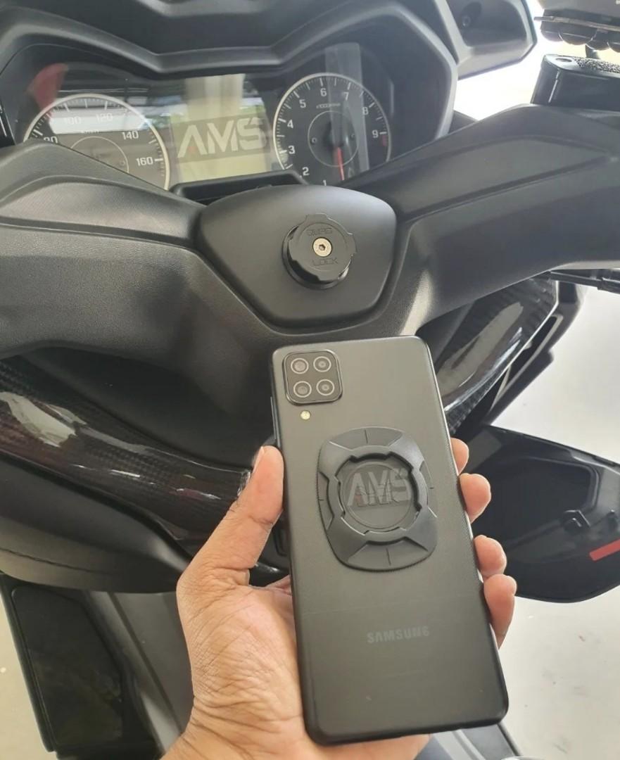 Quadlock for Xmax 300, Motorcycles, Motorcycle Accessories on Carousell