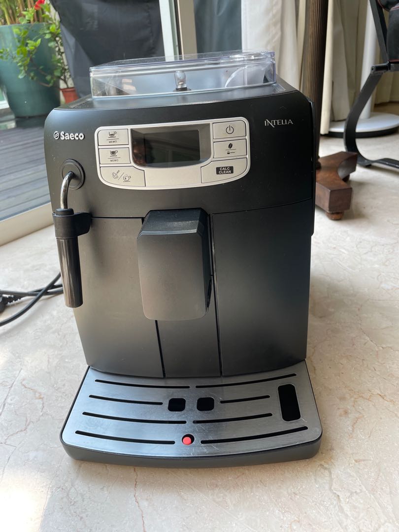 Saeco Intelia coffee/espresso maker, TV & Home Appliances, Kitchen ...