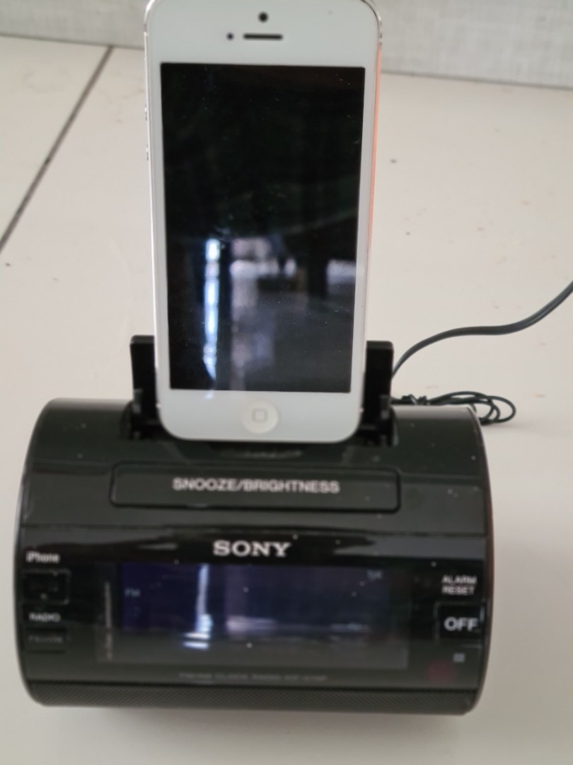 Sony clock and alarm, Furniture & Home Living, Home Decor, Clocks on ...