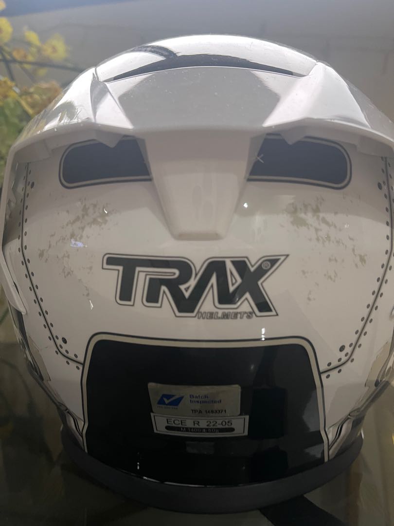 Trax Helmet, Motorcycles, Motorcycle Apparel on Carousell
