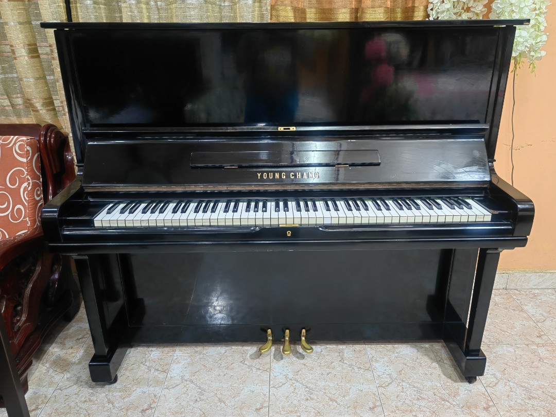 Young Chang U3 Upright Piano, Hobbies & Toys, Music & Media, Musical ...