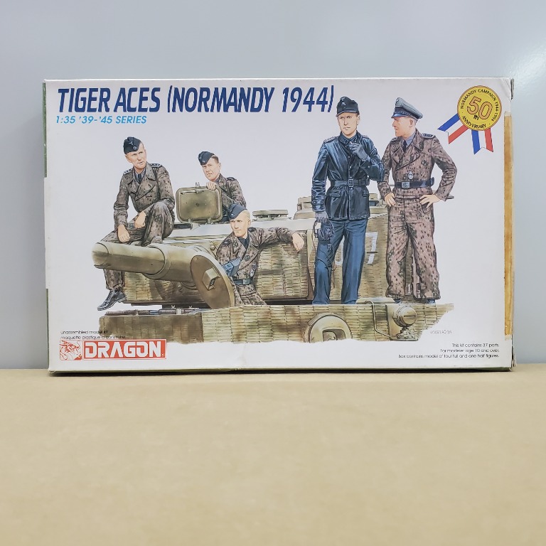 全新絕版 Dragon 威龍 6028 (1994年)-1/35-老虎王牌 (諾曼底 1944年) / Tiger Aces ...