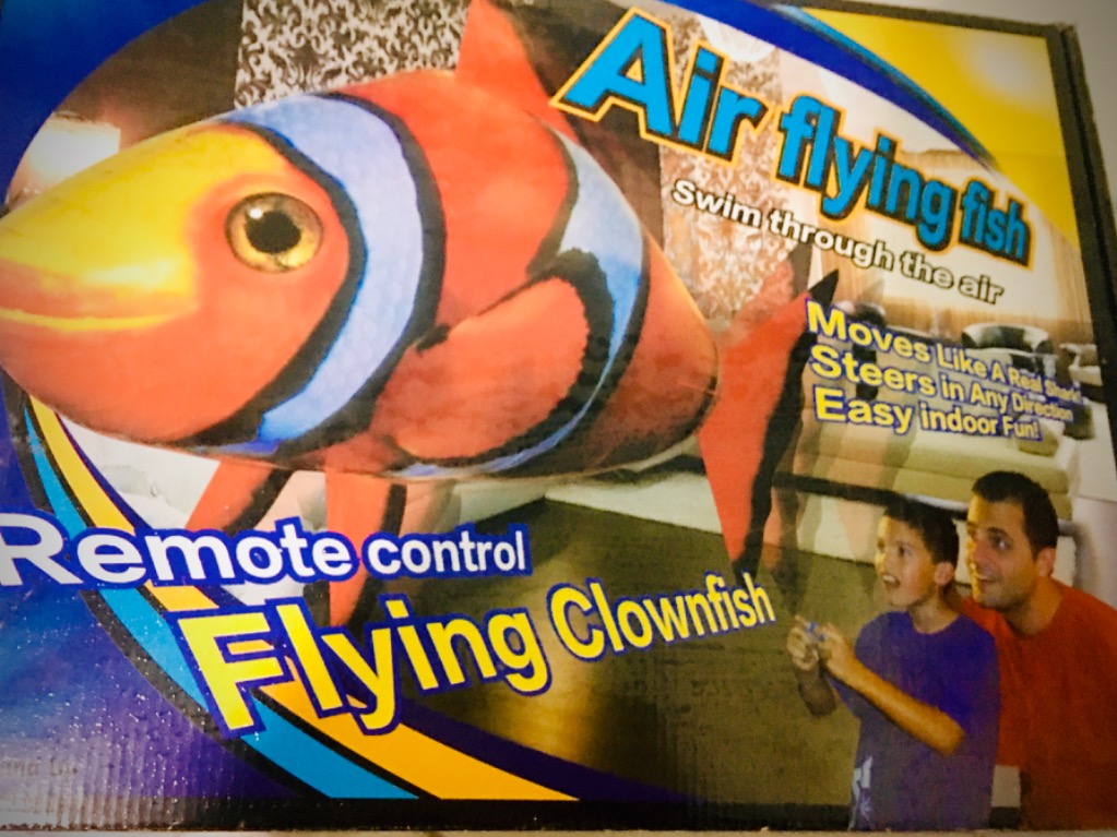 AIR FLYING FISH - REMOTE CONTROL FLYING CLOWNFISH, Hobbies & Toys, Toys ...