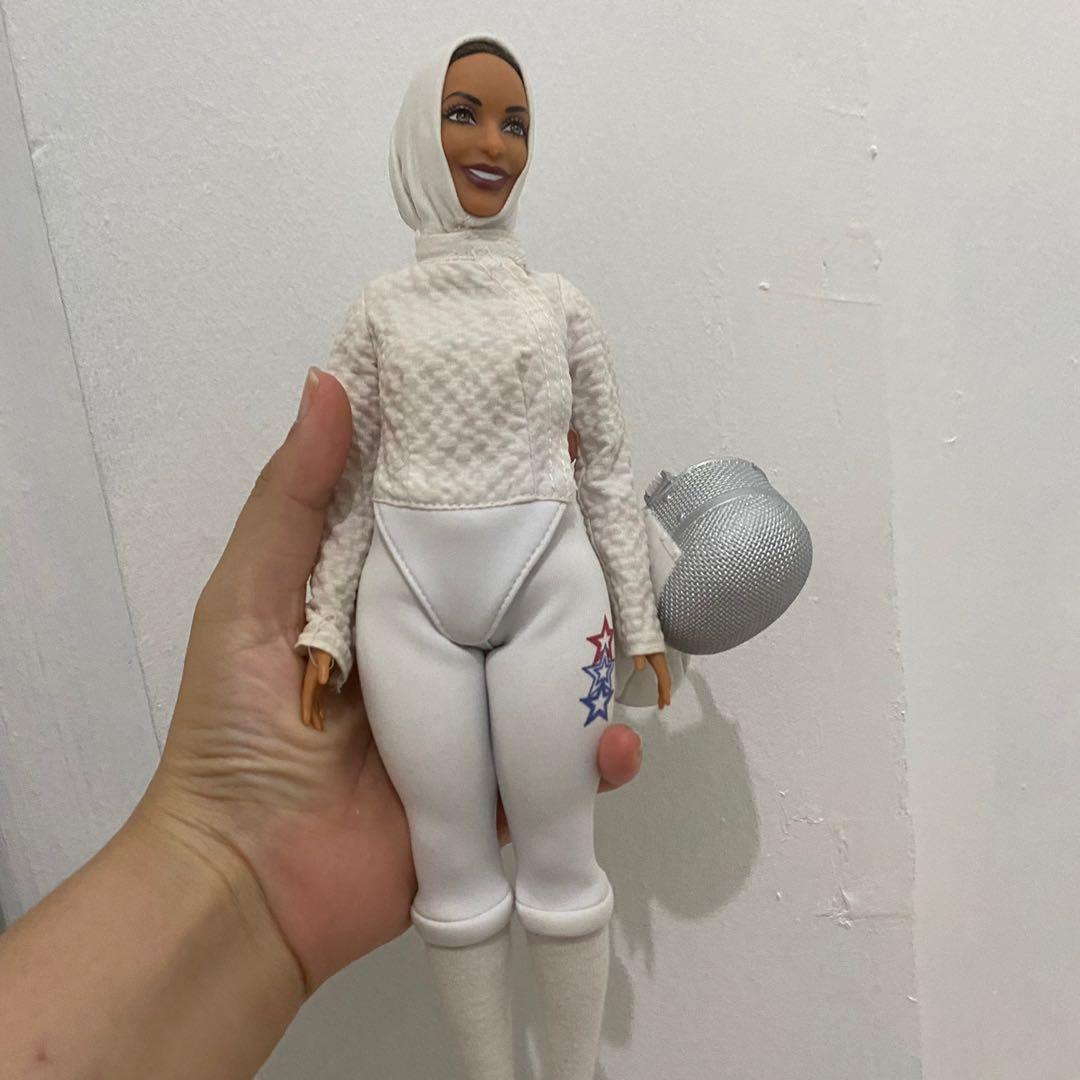 Barbie fencing, Hobbies & Toys, Toys & Games on Carousell