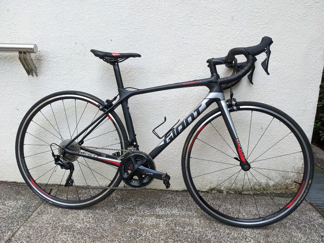 Carbon Giant TCR Road Bike, Sports Equipment, Bicycles & Parts ...
