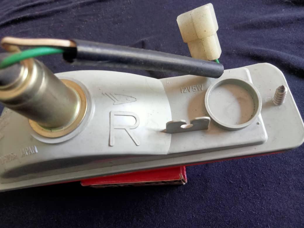 Daihatsu Charade G11 lampu signal bumper depan original made in japan ...
