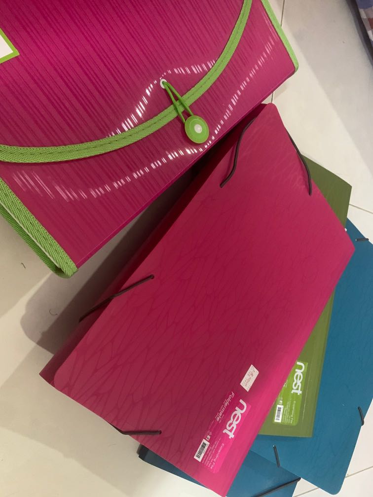 Foldermate expanding file, Hobbies & Toys, Stationery & Craft ...