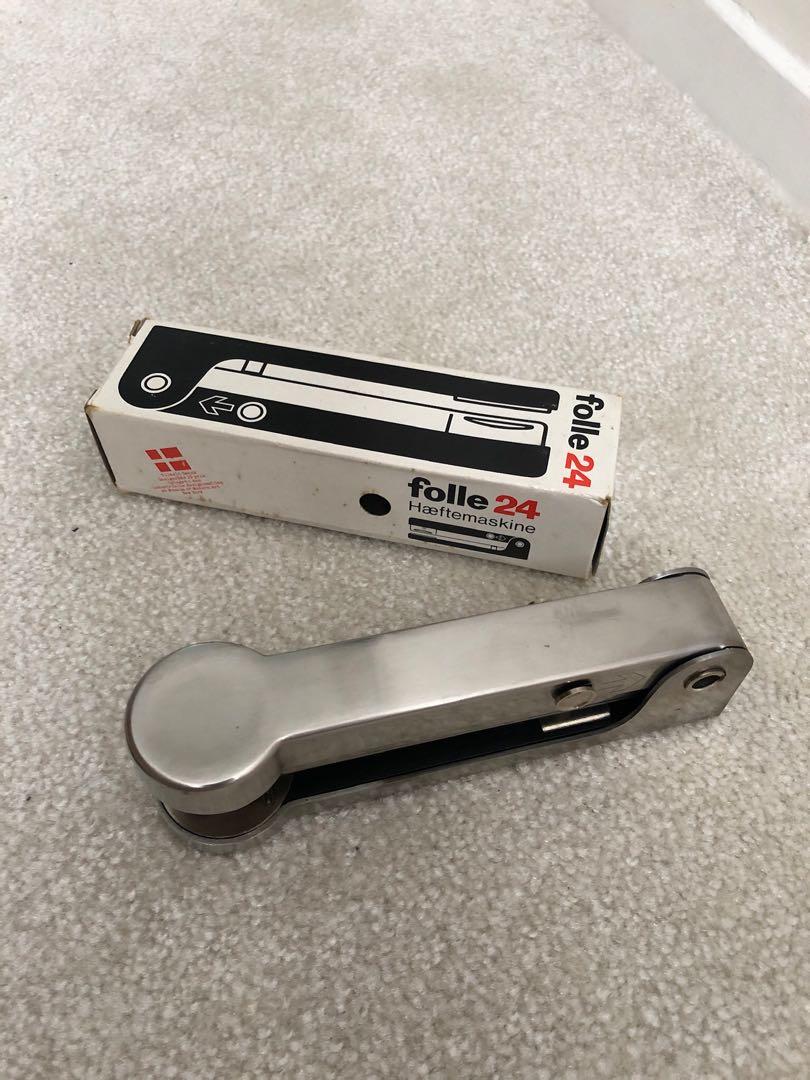 Folle 24 絕版釘書機 stapler, 其他, 其他 - Carousell