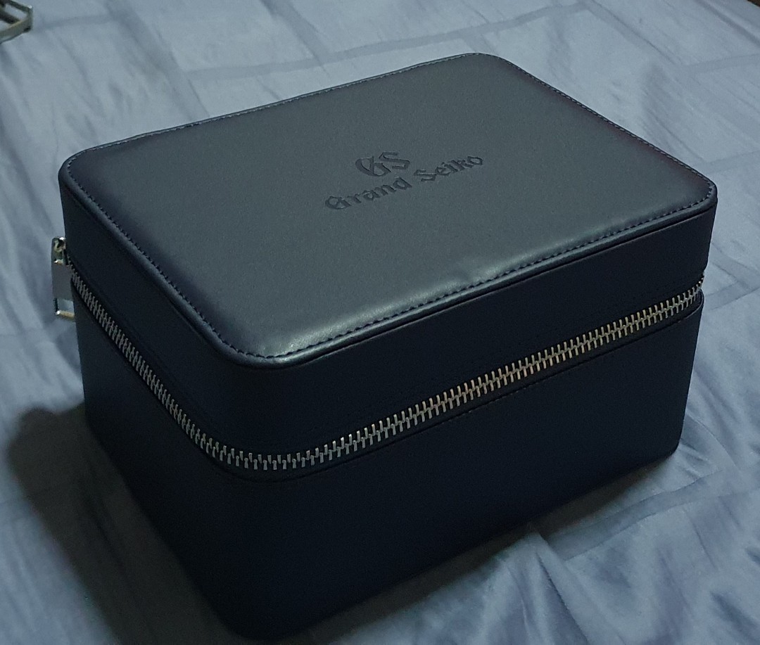 Grand Seiko Travel box for 2 watches, Men's Fashion, Watches ...