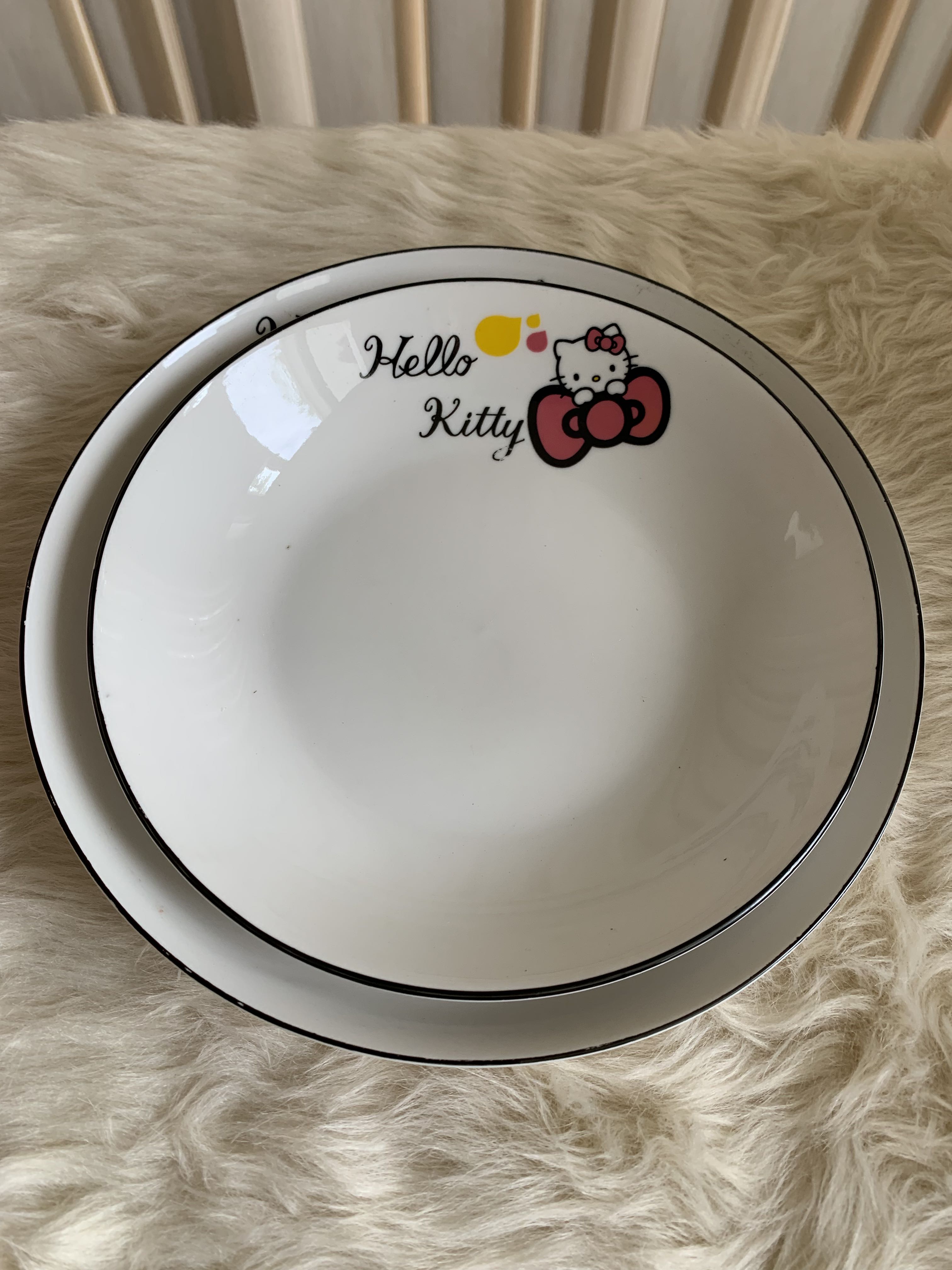 Hello Kitty Plate set, Furniture & Home Living, Kitchenware & Tableware ...